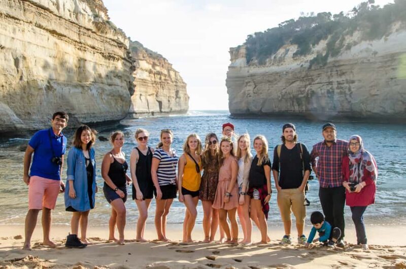 Melbourne: Reverse Great Ocean Road 12 Apostles with Lunch - FAQ