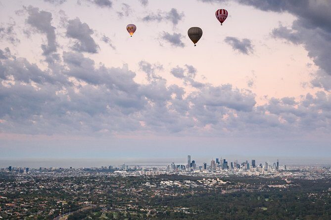Melbourne sunrise balloon flight & champagne breakfast - In-Depth Itinerary Breakdown