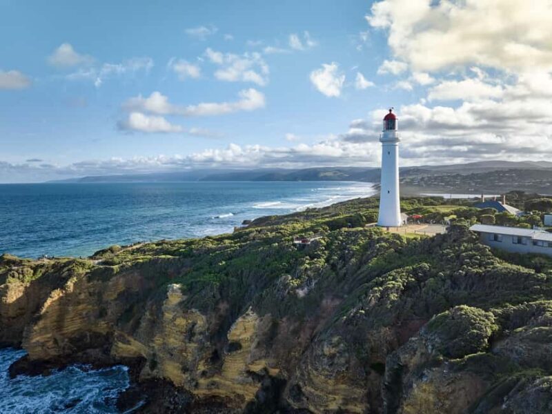 Melbourne: Ultimate Great Ocean Road Morning Escape Day Tour - Coastal Charm at Apollo Bay
