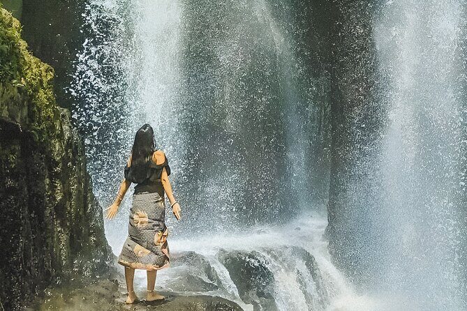 Melukat - The Purification Ceremony at Tirta Empul Temple - Why This Tour Stands Out