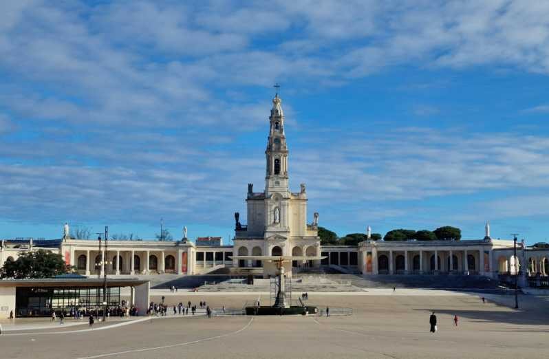 Memorable Private Full Day Tour in Fátima, Nazaré, Óbidos - Authentic Experiences and Honest Value