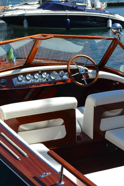 Menaggio: Villas of Central Lake Como Private Boat Tour - FAQ