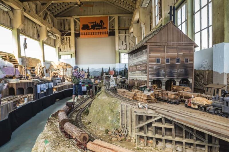 Mendocino County: Skunk Train Pudding Creek Train Ride - FAQs