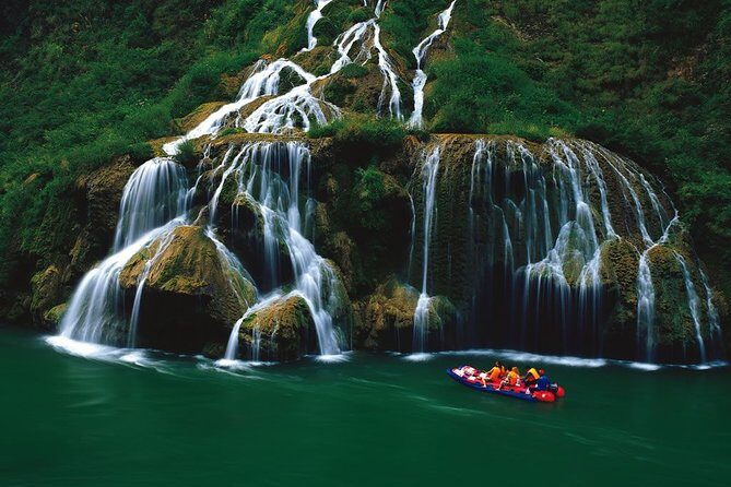 Mengdong River Rafting Adventure and Furong Old Town Private Tour - An In-Depth Look at the Tour Experience