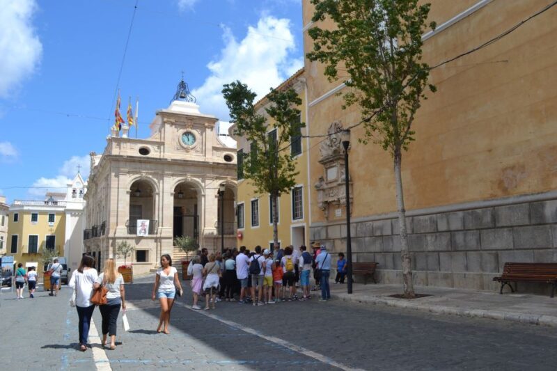 Menorca: Mahon Guided Tour with Cruise and Binibeca Visit - The Experience of Guides and Reviews
