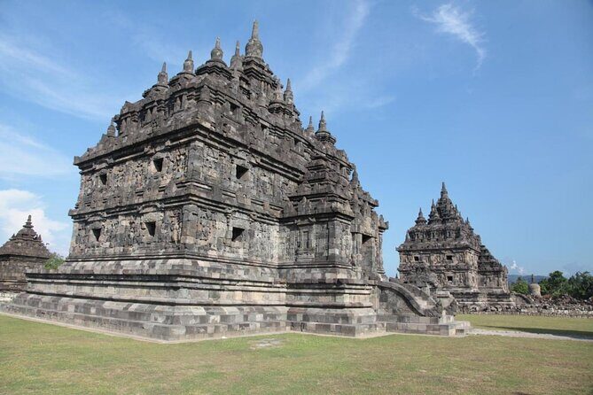 Merapi Volcano and Great Temples Tour - Exploring the Merapi Volcano and Great Temples Tour: A Genuine Journey into Yogyakarta’s Treasures