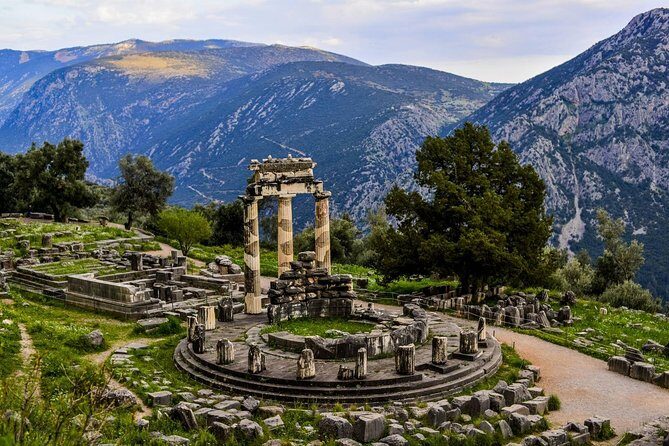 Mercedes Private Tour from Athens to Delphi and Arachova - Final Thoughts