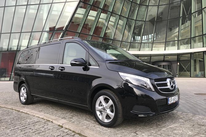 Mercedes V Class VIP minivan Kraków - Taking a Closer Look at the Mercedes V Class VIP Minivan Kraków Tour