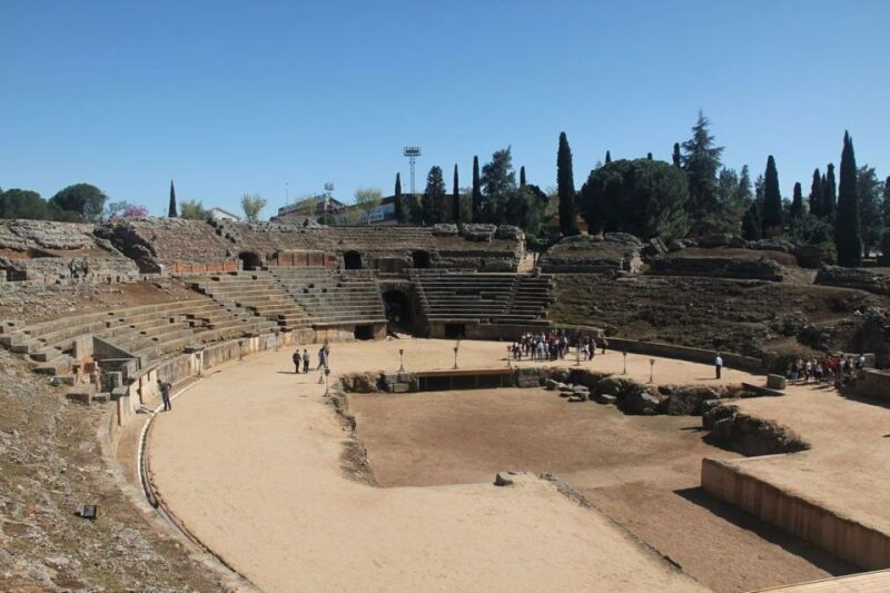 Merida: Roman Theater and Amphitheater Guided Tour - A Detailed Tour of Merida’s Roman Ruins