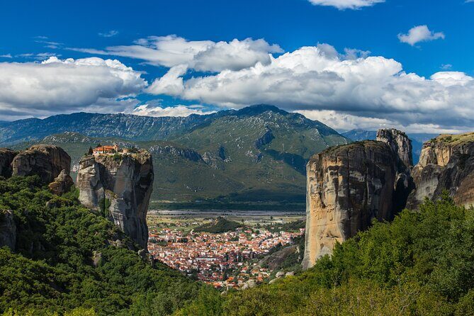 Meteora Full Day Tour from Kalabaka with Audio in 8 languages - Who Should Consider This Tour?