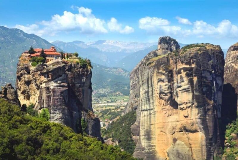 Meteora Private Full Day Tour from Athens & Free Audio Tour - Additional Inclusions and Practical Details