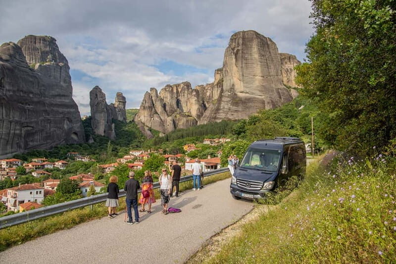Meteora: Sunset Small Size Tour with Monastery & Caves visit - Key Points