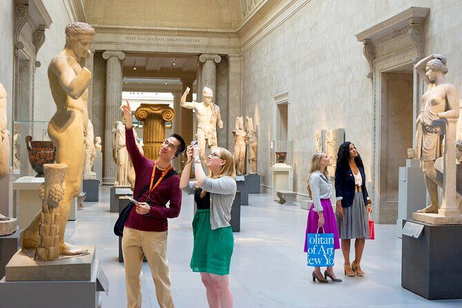 Metropolitan Museum of Art Highlights Tour with Skip-the-Line Access - Walking Through the Itinerary: The Experience in Detail