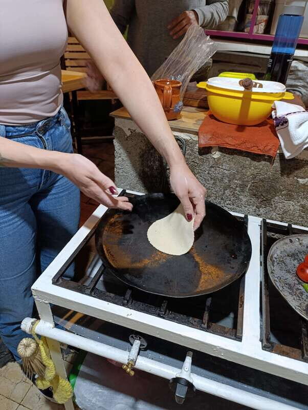 MEXICAN SNACKS CLASS sopes & quesadillas direct to your stay - Key Points