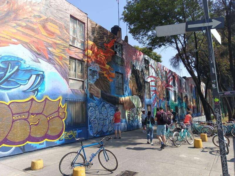 Mexico City: Art Naco, murals & street art bike tour - Key Points