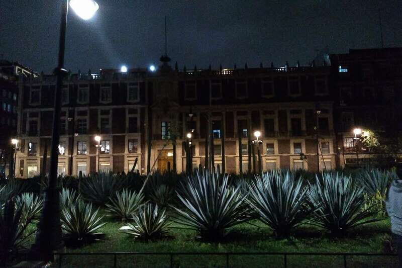 Mexico City: Double Decker Bus Night Tour - The Neighborhoods and Street Scenes