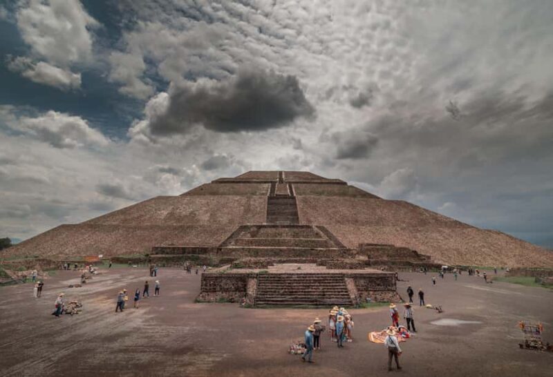 Mexico City: Early visit to Teotihuacan with optional lunch - The Sum Up