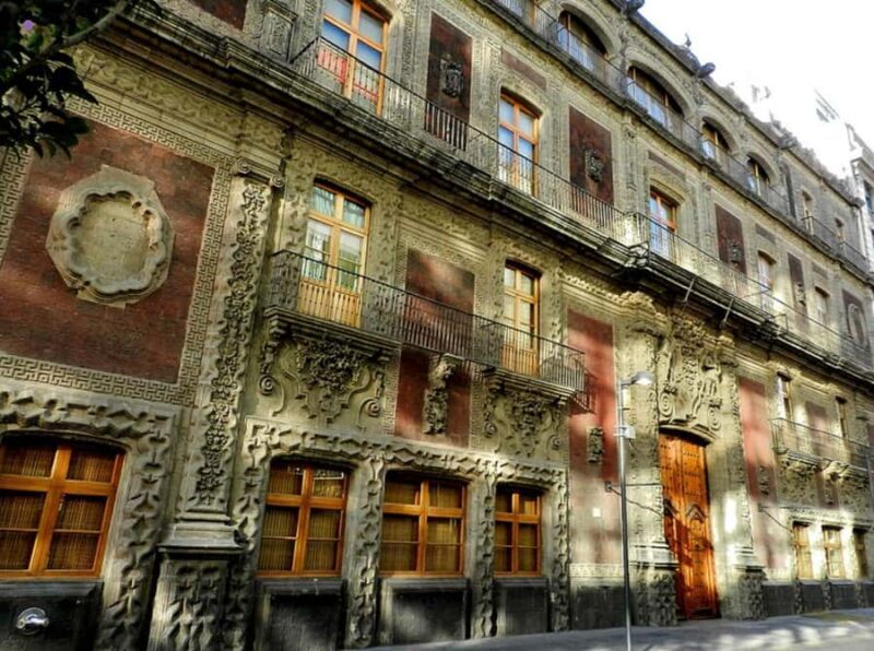 Mexico City: ExpertLed Historical Walking Tour (PhD Guide) - Key Points