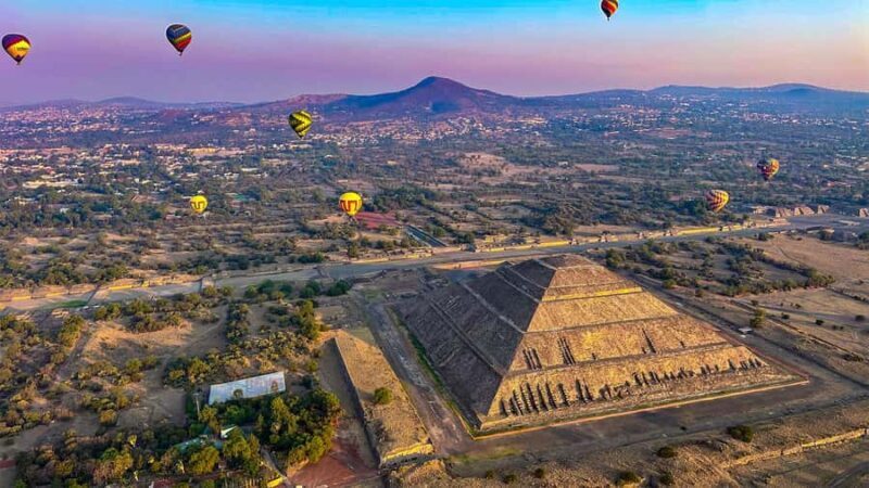 Mexico City: Fly over Teotihuacan in a balloon, with transfers and breakfast included - Key Points