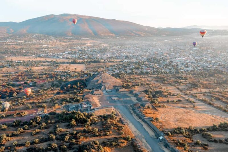 Mexico City: Fly over the impressive pyramids of Teotihuacan in a hot air balloon - Who will enjoy this tour?