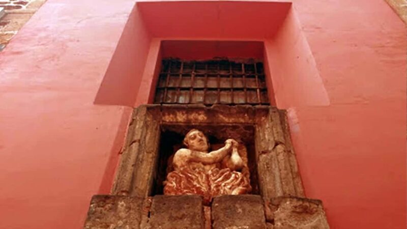 Mexico City: Gay Plazas - Practical Considerations and Value