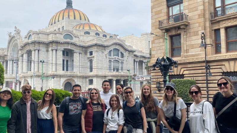 Mexico City: Guided walking tour through the most historic parts of the city. - Who Is This Tour Best For?