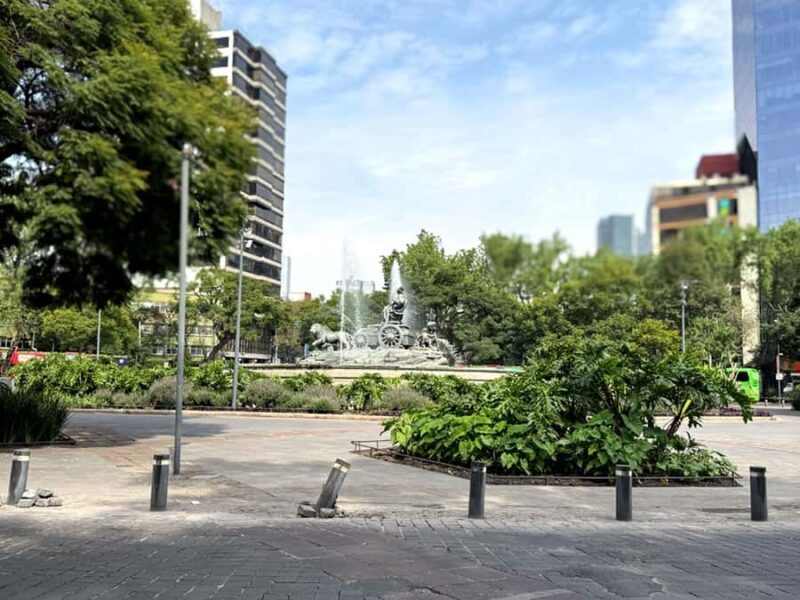 Mexico City: La Roma and La Romita Tuk Tuk Tour - Exploring La Roma and La Romita: A Closer Look