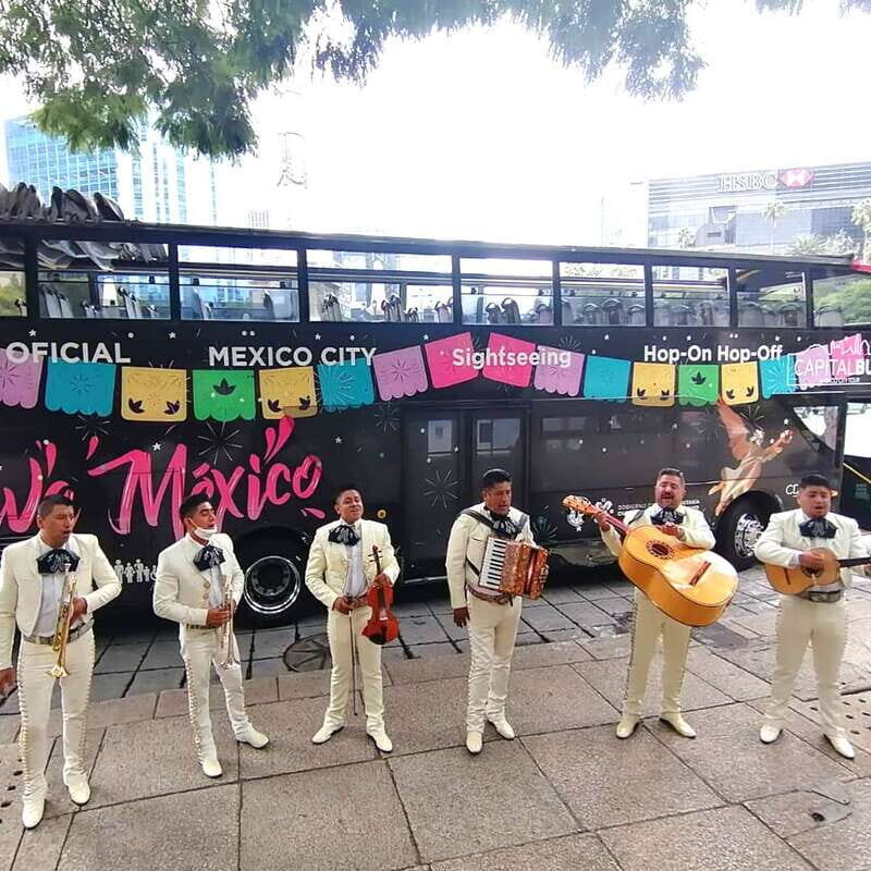 Mexico City: Mariachi Night Tour in a Panoramic Bus - An Introduction to the Experience