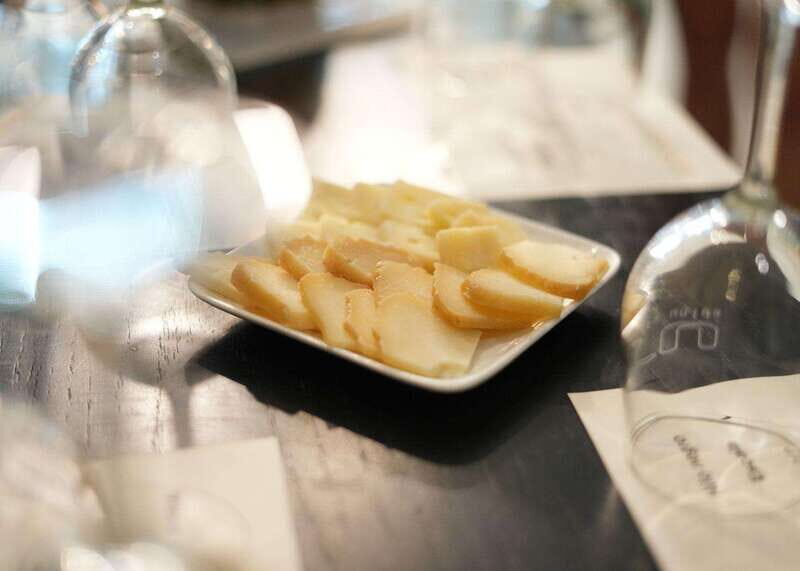 Mexico City: Polanco Market and Foodie Tour with Tastings - Authenticity and Guide Expertise