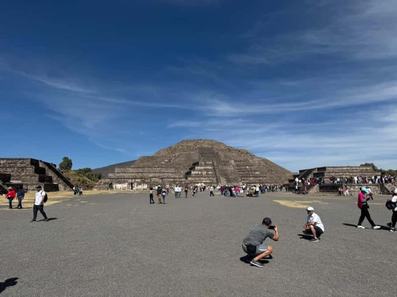 Mexico City: Private Teotihuacan and La gruta Half Day Tour - Key Points