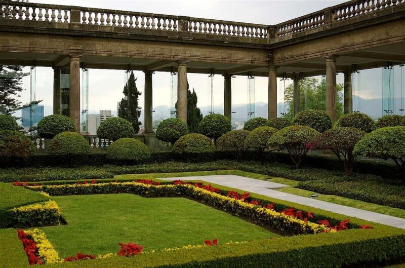 Mexico City: private tour guide through Chapultepec Castle - Detailed Breakdown of the Itinerary