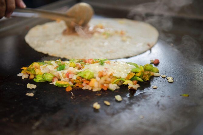 Mexico City Street Food: A Beginner's Guide - Group Size and Pace