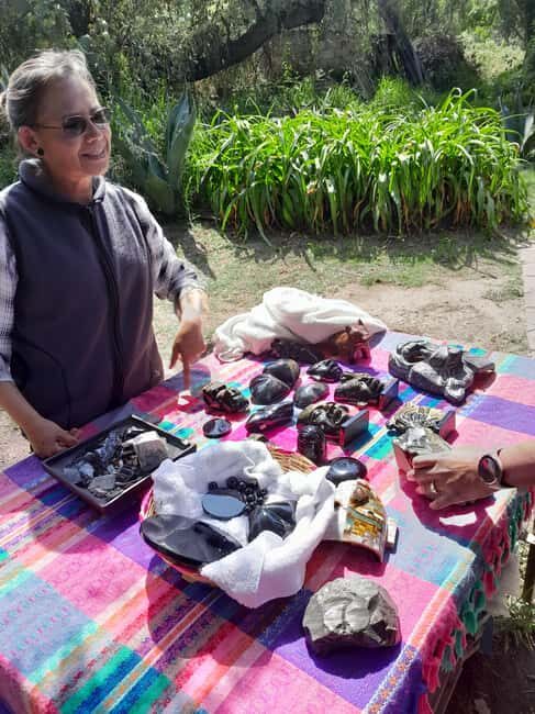 Mexico City: Teotihuacan Tour & Vegan/Veggie homemade Lunch - Explore Mexico City’s Hidden Gems with a Visit to Teotihuacan and Family-Run Artisan Workshops