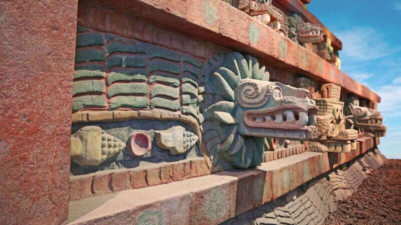Mexico City: Trip to Teotihuacan Pyramids & Guadalupe Shrine - Authentic Moments and Hidden Gems