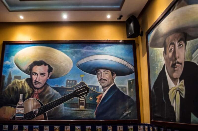 Mexico City: Vegan/Veggie Lucha Libre, Cantinas and Mariachi - An Authentic Night in Mexico City: What You Can Expect