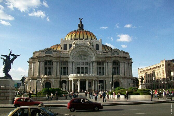 Mexico City Walking Tour 2h40 and 24 audio reviews - Modern Skyscrapers and Religious Heritage