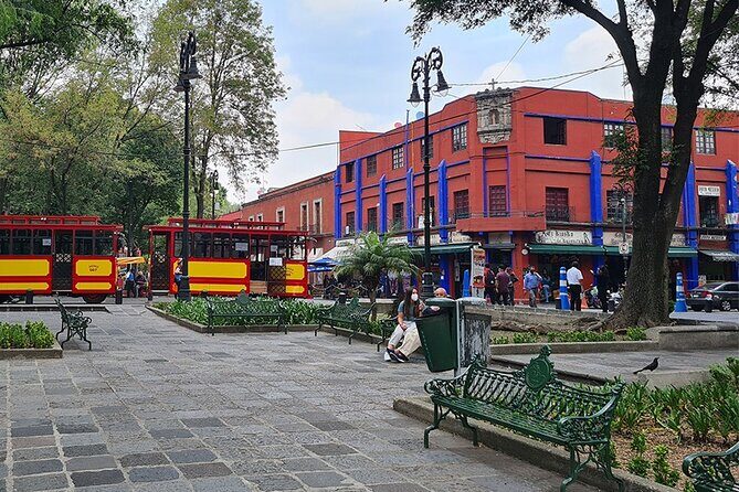 Mexico City: Xochimilco, Coyoacán and University City Tour - Insights from Reviews