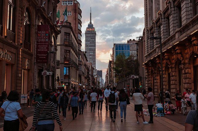 Mexico Citys downtown: history and secrets like never before - Exploring the Heart of Mexico City: What to Expect