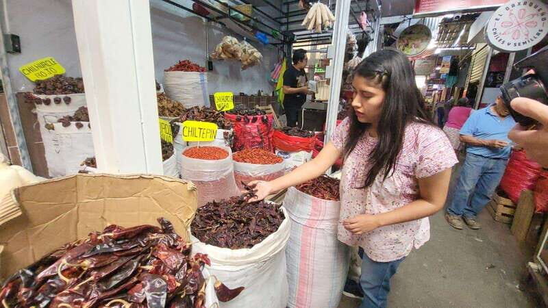 Mexico: Salsa Making Class in a Market with a Chef - Who Would Love This Experience?