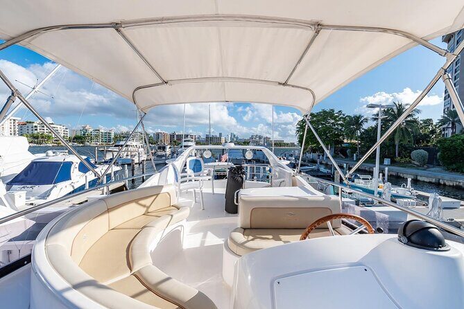 Miami 2 Hours Private Yacht Tour for 13 ppl on a 50 ft Yacht - Key Points