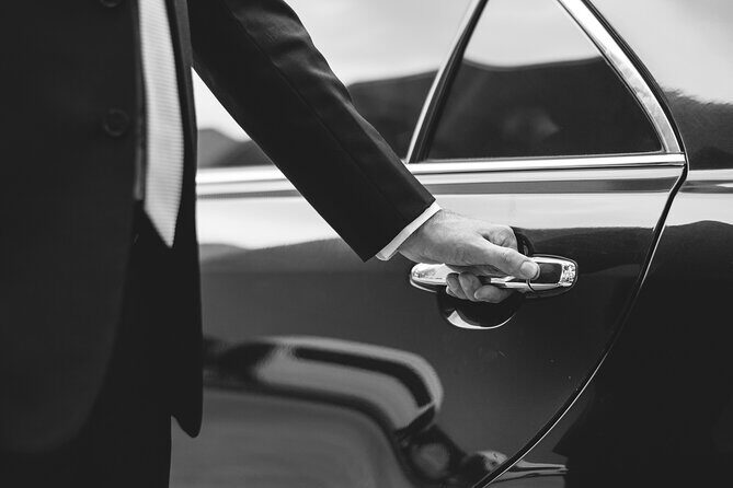 Miami Airport Private Transfer ( Up to 14 passengers) - How This Transfer Compares to Similar Experiences