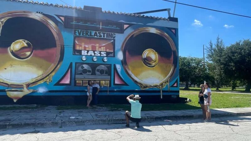 Miami: All-In-One City Sightseeing & water taxi experience - Wynwood: The Artistic Heart of Miami