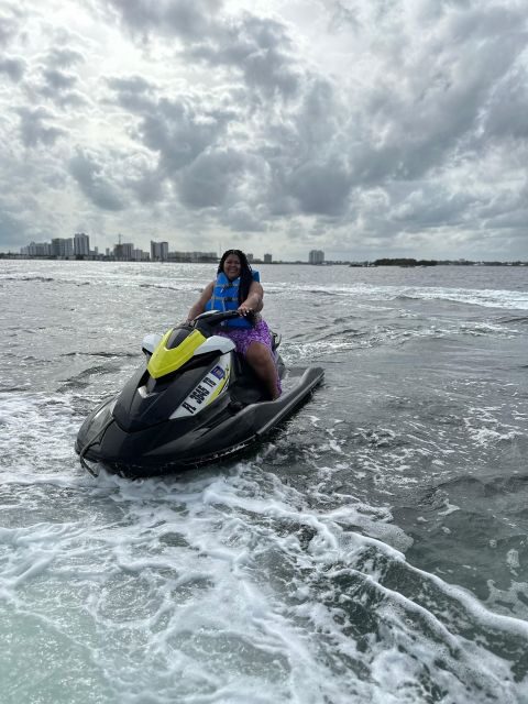 Miami Beach Jetskis + Free Boat Ride - The Experience from a Travellers Perspective