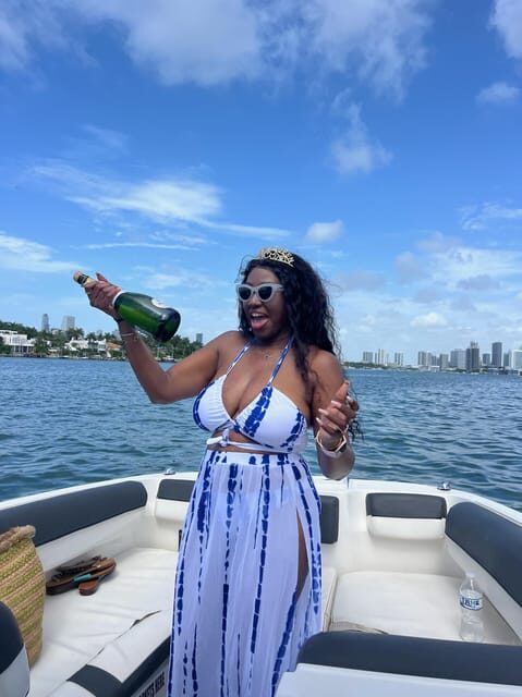 Miami Beach: Private Boat Tour with Captain and Champagne - An In-Depth Look at This Miami Beach Boat Experience