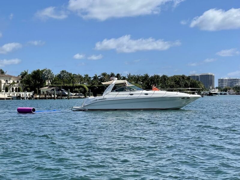 Miami Beach: Private Yacht Rental with Captain and Champagne - Exploring the Experience