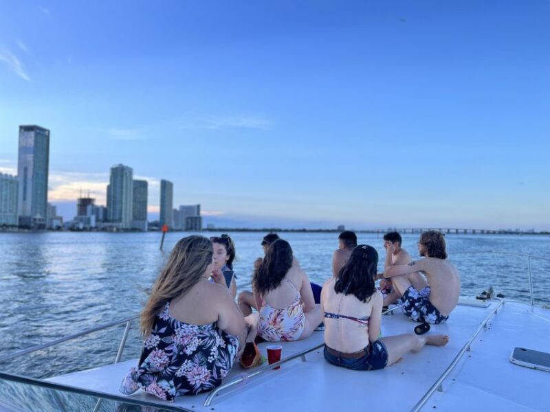 Miami Beach: Private Yacht Rental with Captain and Champagne - The Experience: Realistic Expectations