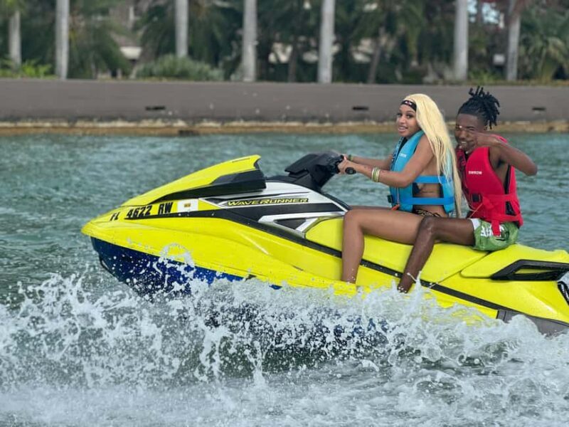 Miami Beach: WaveRunner 1 Hour Rental & 1 Hour Boat Ride - Key Points