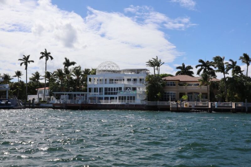 Miami Biscayne Bay: Sunset Boat Cruise & Millionaire Homes - The Experience: What to Expect on the Water