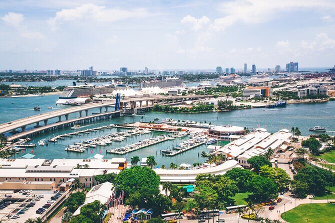 Miami Boat Tour and Sunset Cruise 90 Minutes - Experience Overview: What’s to Love and What to Watch For