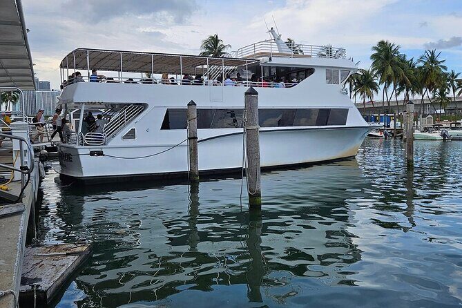 Miami Boat Tour of Celebrity Homes & Miami River Skyline 360 View - Who Should Consider This Tour?